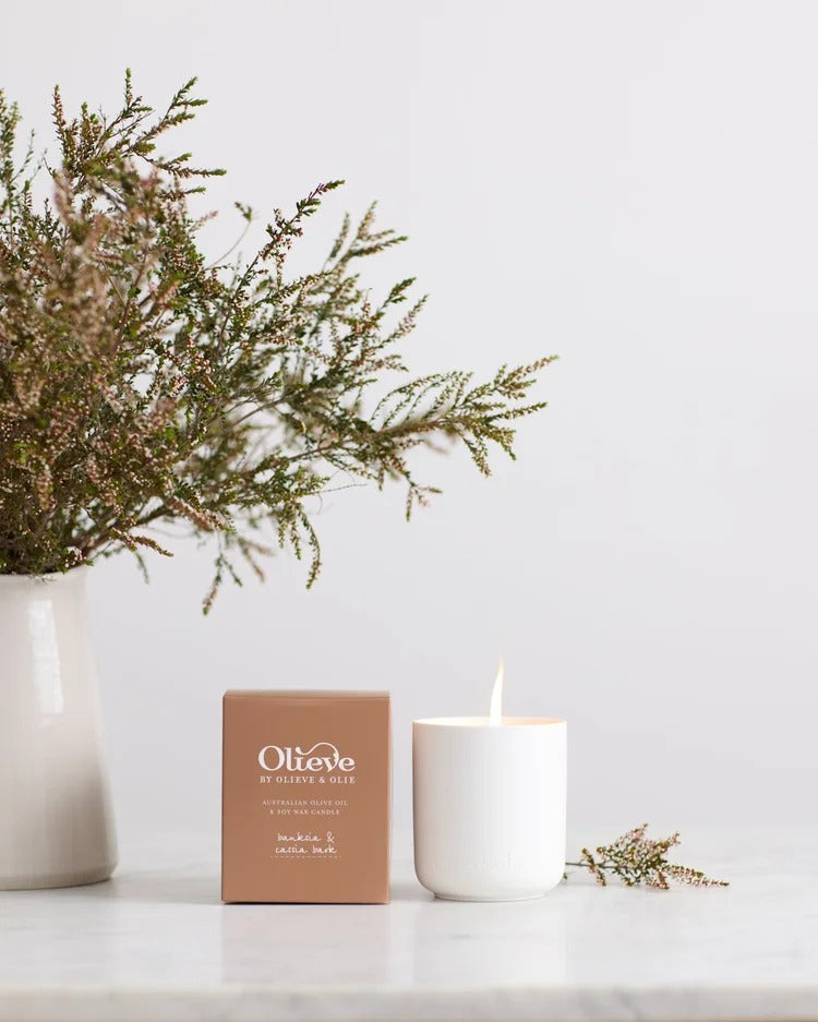 Banksia & Cassia Bark Candle | 320g | Olieve & Olie – Me & Mimi